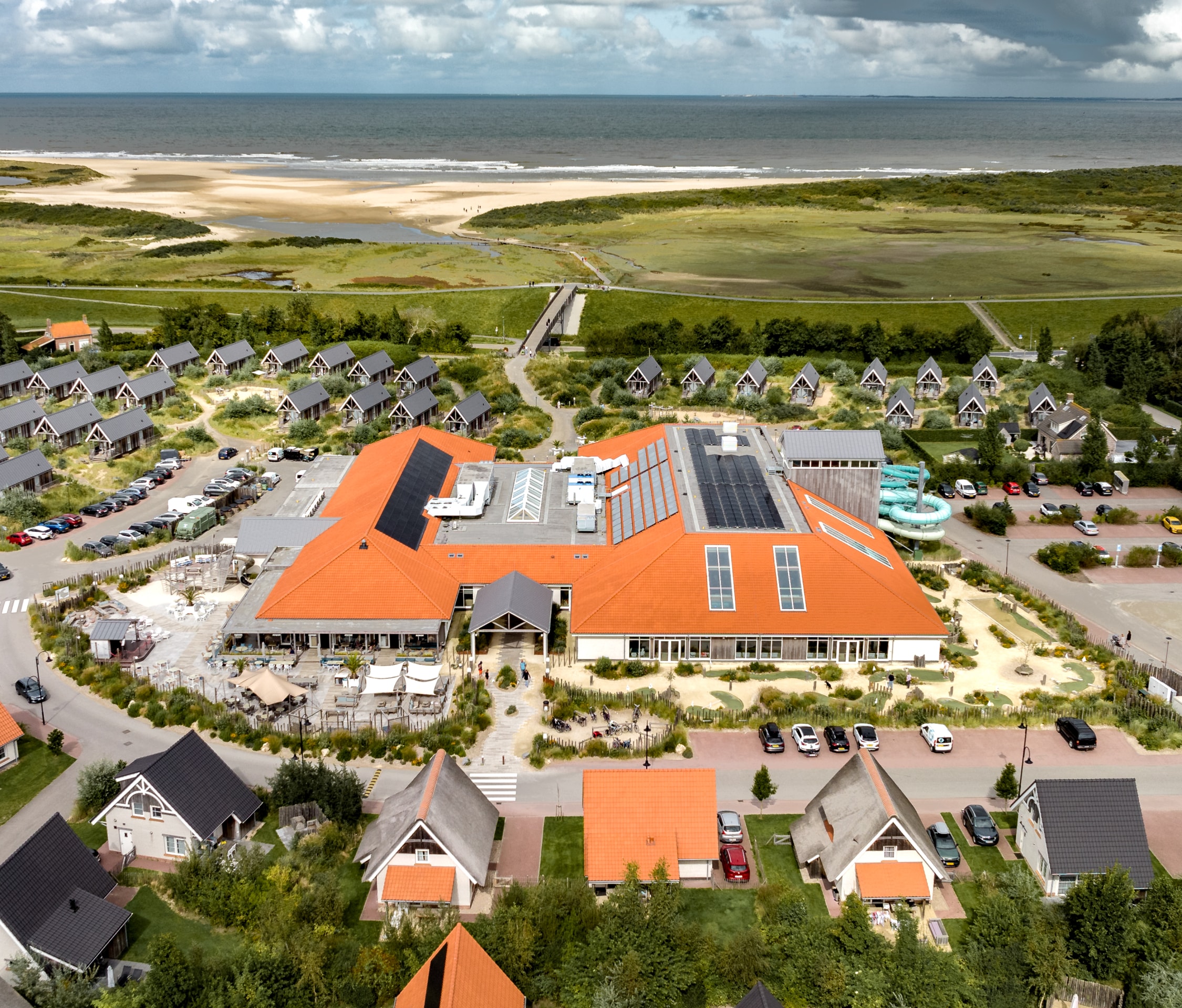 Vakantieverblijven - Vakantiepark Beach Resort Nieuwvliet-Bad | Roompot