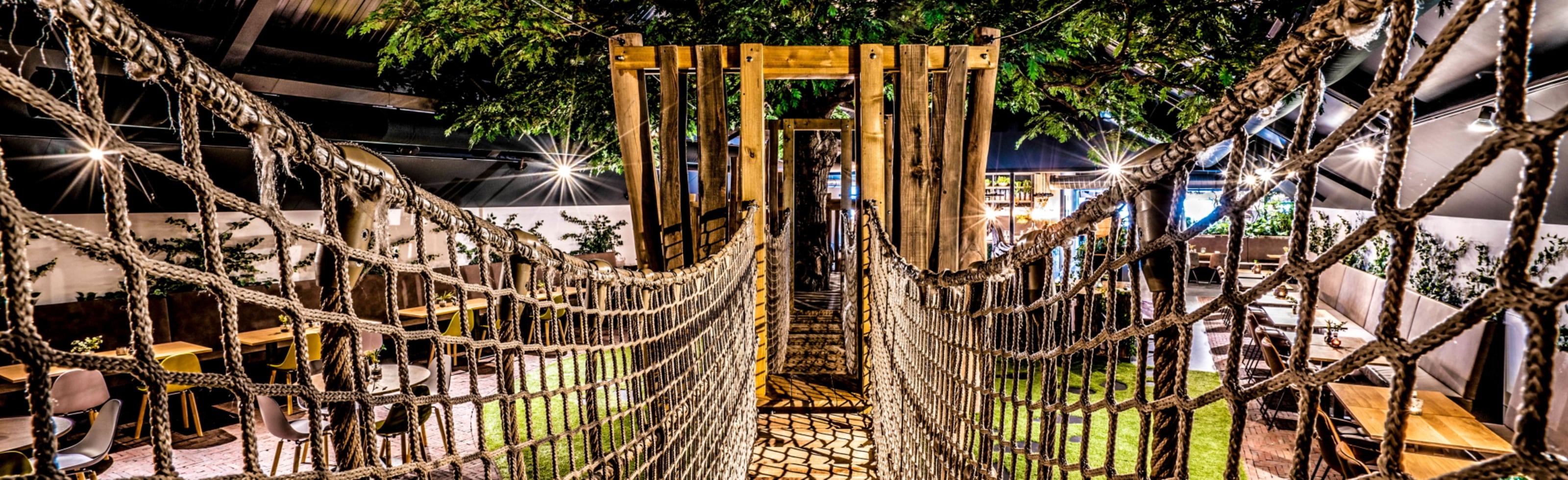 Klettern und toben auf dem Indoor-Spielplatz Angebote | Roompot